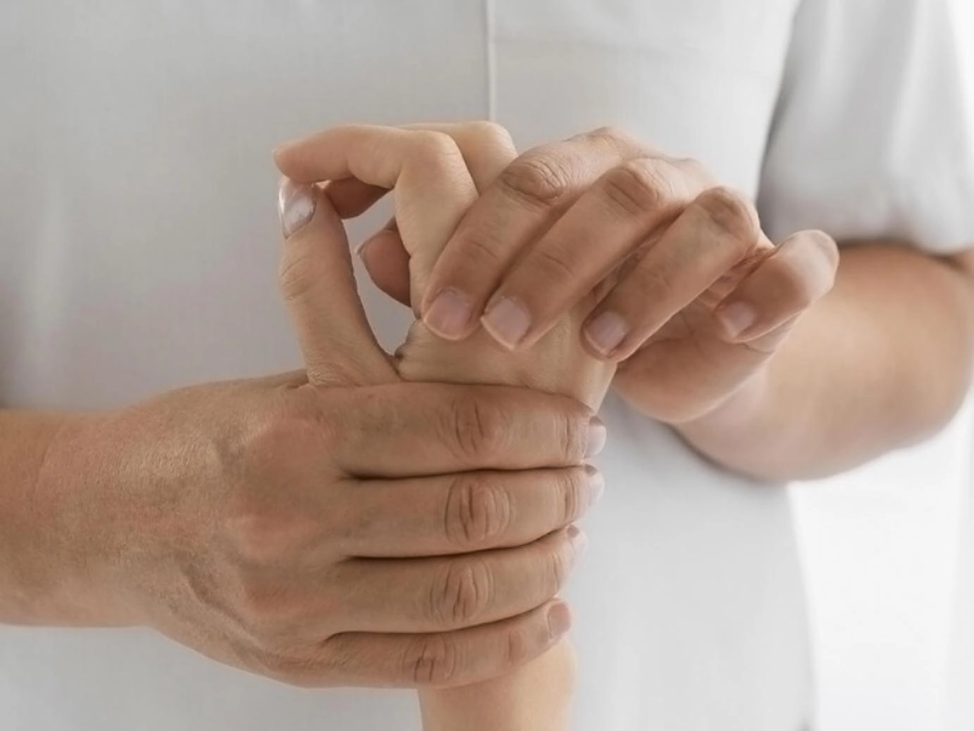 Neuropatie dell'Arto Superiore: Sintomi e trattamenti per ridurre il ...